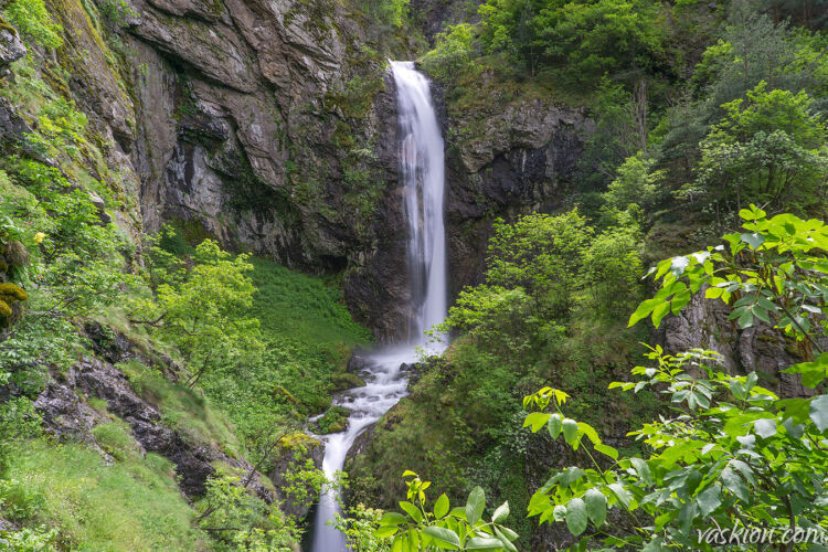 Goritsa Waterfall • VASKION.com